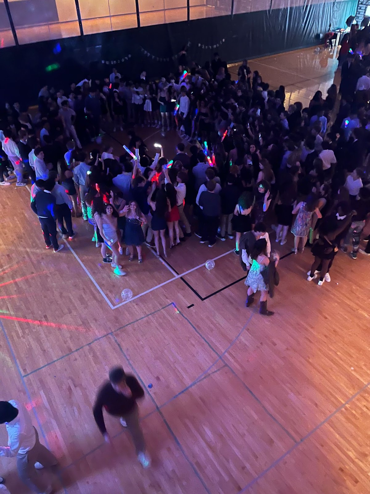 High School’s First ‘WinFo’ Dance Yields Mixed Reactions – The Augur Bit